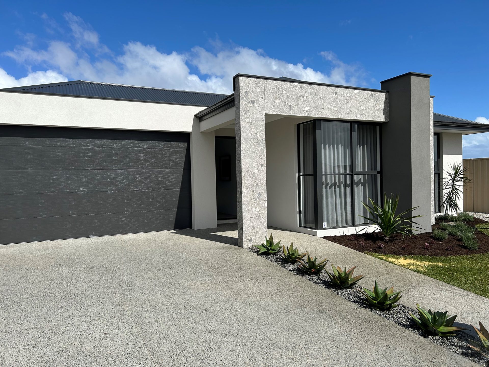 The Kinmore | Kinmore Green